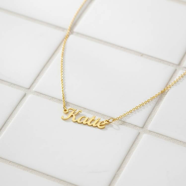 Custom Name Necklace in 18K Gold Plated Stainless Steel - MyNameNecklace